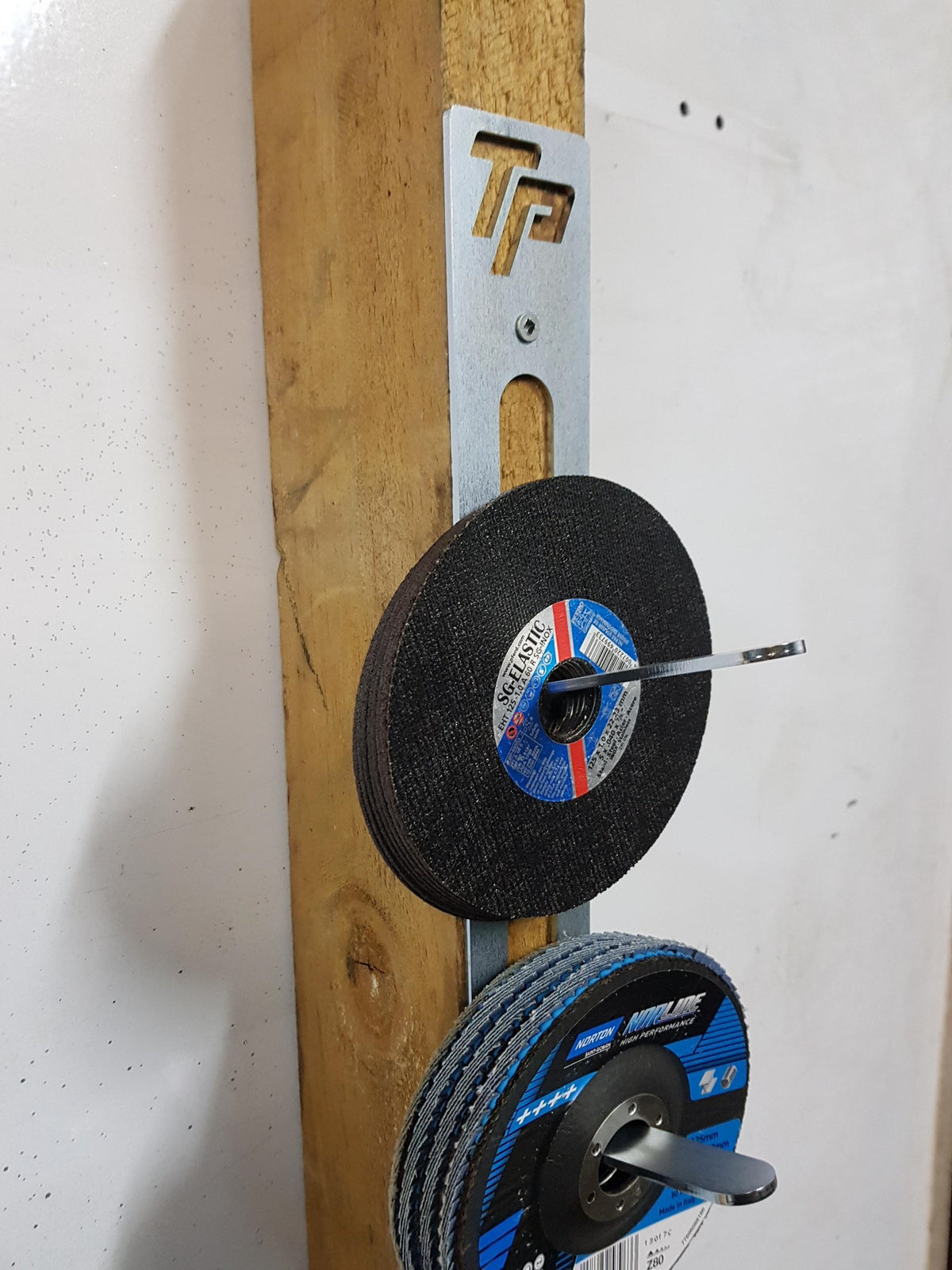 Grinding Disc Hanger "Vertical"